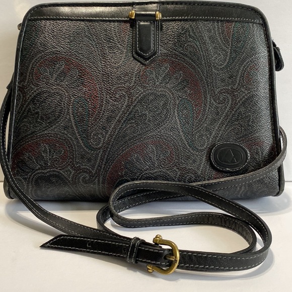 Liz Claiborne | Bags | Liz Claiborne Paisley Crossbody Handbag | Poshmark